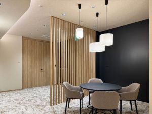 スチールパーティション Xis-tone | 商品情報 | コマニー株式会社