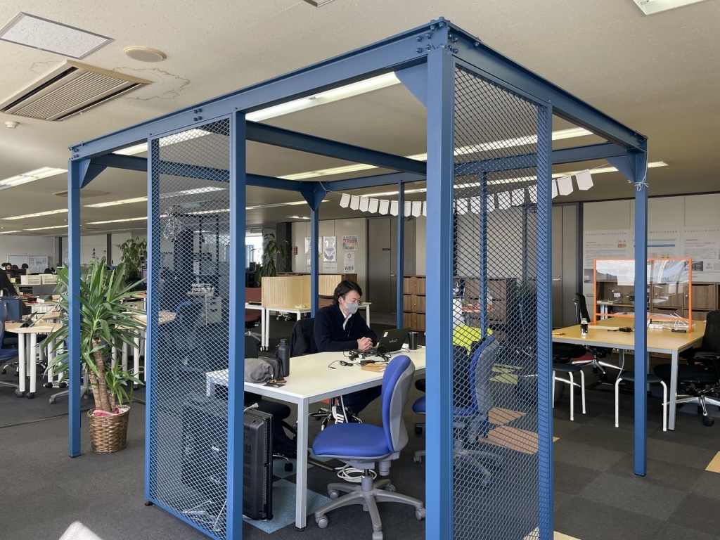 コミュニケーションプレイス Xis-Frame | 商品情報 | コマニー株式会社